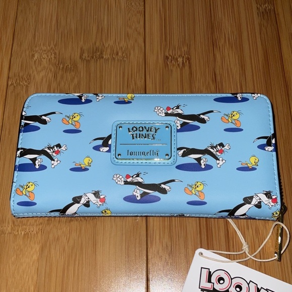 Loungefly | Bags | Nwt Loungefly Looney Tunes Tweety Sylvester Wallet ...